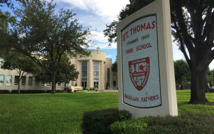 Student Life – St. Thomas High School
