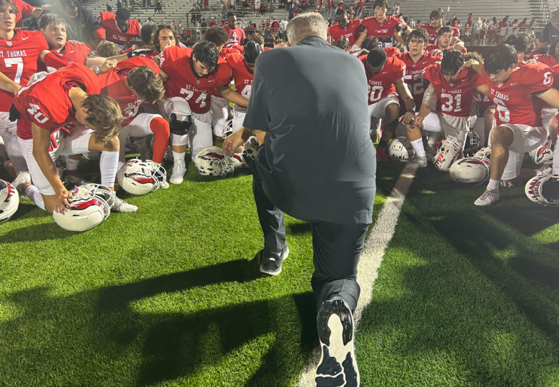 GAMEDAY CENTRAL || Undefeated State No. 1 Private Eagle Football Dazzles Behind Undaunted Lewis ...